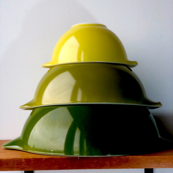 Pyrex | Kitchen | Vintage Pyrex Nesting Mixing Bowls 97s | Poshmark